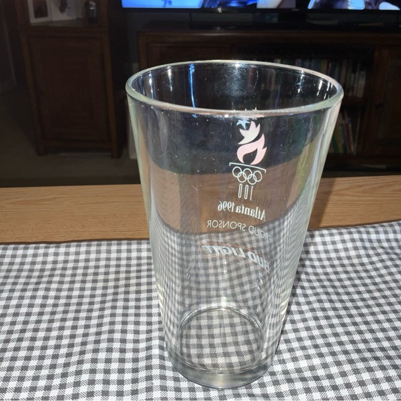 Olympic glass 1996 | Kitchen | Budweiser 996 Atlanta Olympics Vintage ...